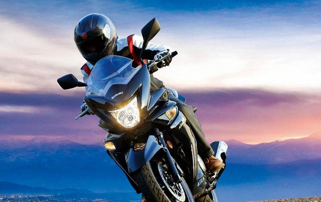 双缸水冷电喷，豪爵铃木GW250F，就问你帅不帅？-新浪汽车