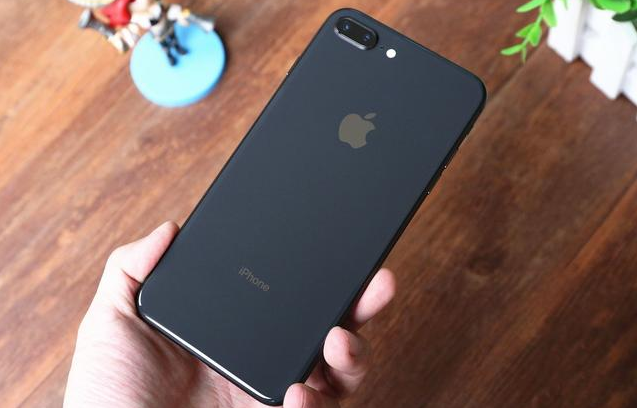 iPhone 7 Plus玩吃鸡怎么样，2019年买苹果7P过时了吗？__财经头条