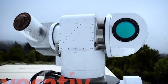 中国ZKZM-500，全球首款便携式激光步枪，美国表示怀疑？|激光|步枪|首款|能量束|武器_新浪新闻