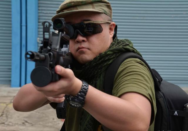 武器丨中国QBZ95-1式自动步枪|武器|自动步枪|95式_新浪新闻