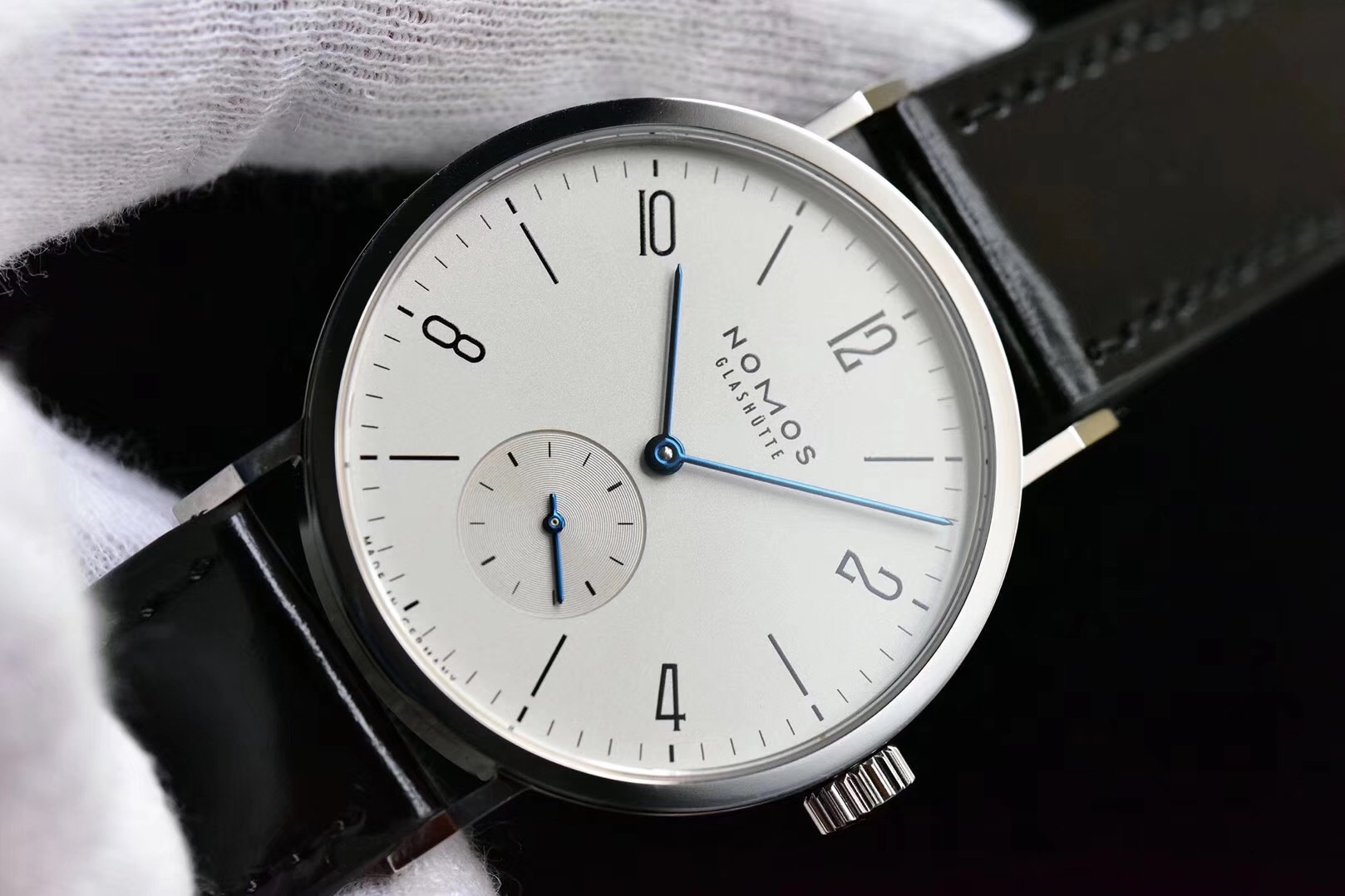 Siri说表：GP厂复刻NOMOS诺莫斯601腕表|Siri|腕表|诺莫斯_新浪新闻