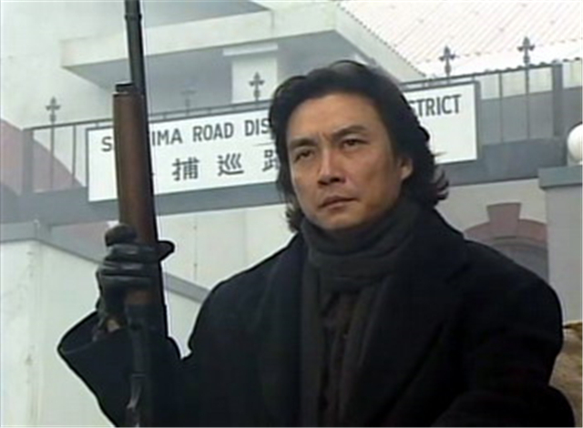 “赌神”除了周润发，还应该有《千王之王重出江湖》的龙四谢贤