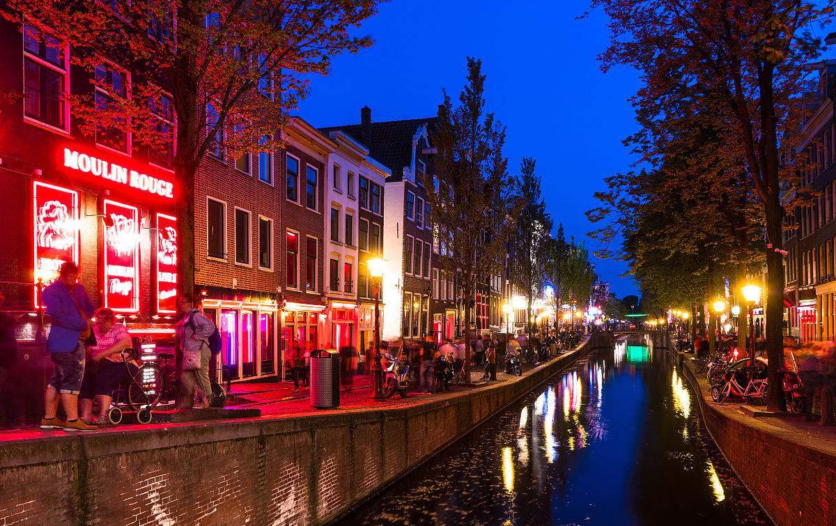比日本还“开放”的欧洲国家：红灯区合法，犯罪率全球最低！|红灯区|犯罪率|荷兰_新浪新闻