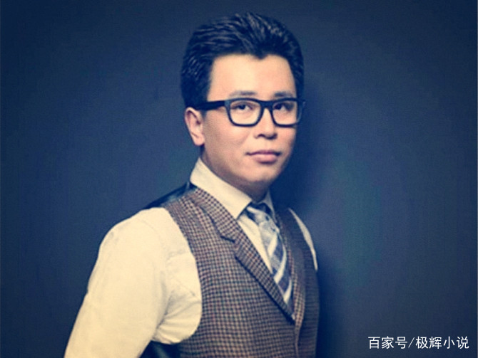 他因《高手寂寞》而火，却跌下神坛，最后又以满分神作崛起！