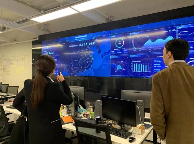 剑桥大学招生官Charles Roddie博士到访高顿集团上海总部|高顿|剑桥大学|学员_新浪新闻