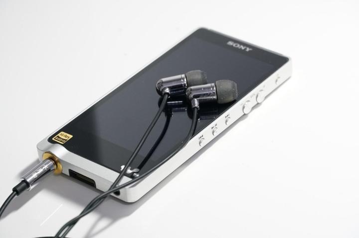 水月雨咏叹调对比FINAL E3000、JVC FD7评测__财经头条