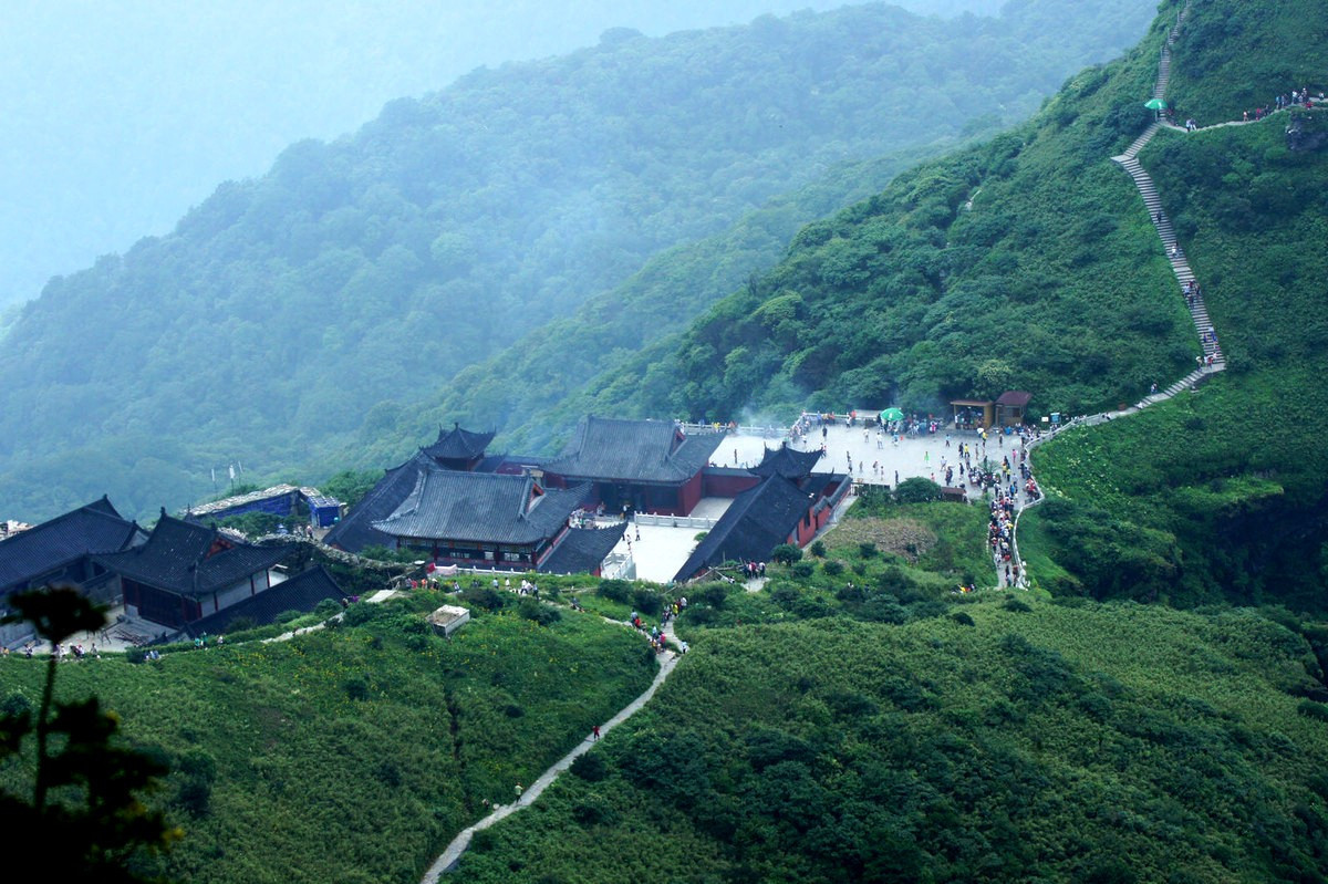 你可知道武陵山有个绝世仅有梵净山金顶，远望像只巨大的惊叹号|金顶|梵净山|惊叹号_新浪新闻