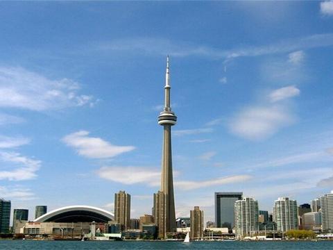 加拿大某个地标性建筑，共有113层楼高，能观光风景还能做慈善|慈善|电视塔|建筑_新浪新闻