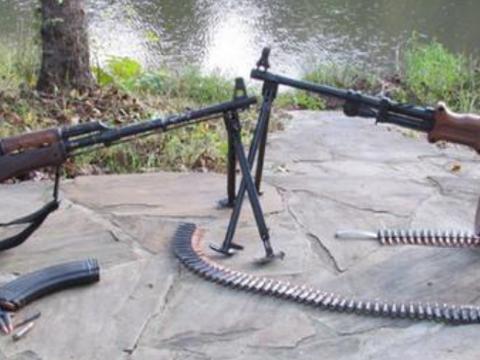 RPK和RPD哪个更好？各自都有什么缺点和优点？|轻机枪|枪机|突击步枪_新浪新闻