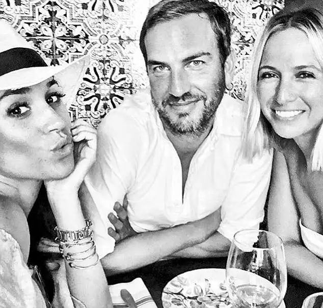 梅根王妃的朋友圈才是她嫁入王室的秘密_手机新浪网