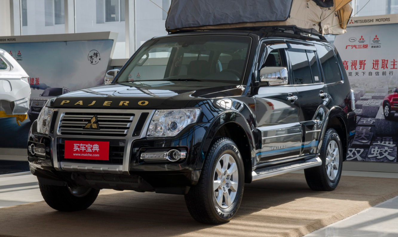 平行进口帕杰罗顶配才不到32万，谁还去买中规帕杰罗？