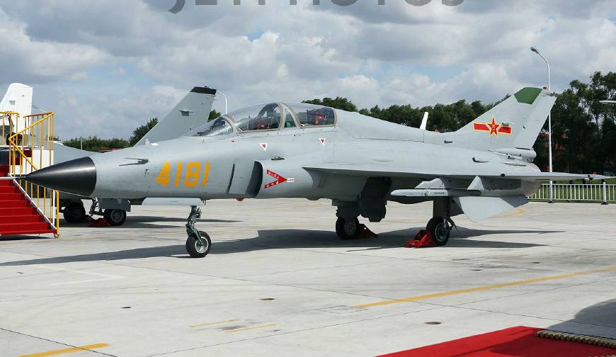 中国FTC2000G战斗机的火力如何，没有火控系统影响战斗力么？|山鹰|战斗机|飞行员_新浪新闻