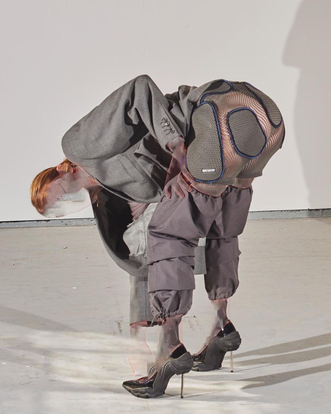 ROMBAUT ROMBAUT是由比利时设计师 Mats Rombaut 主理的品牌|比利时|设计师|人文主义_新浪新闻