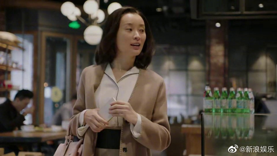 2016年《我的前半生》,吴越饰演凌玲,内心世界复杂多面,陈俊生我是你再找的老婆,我不是你找的天使手机新浪网
