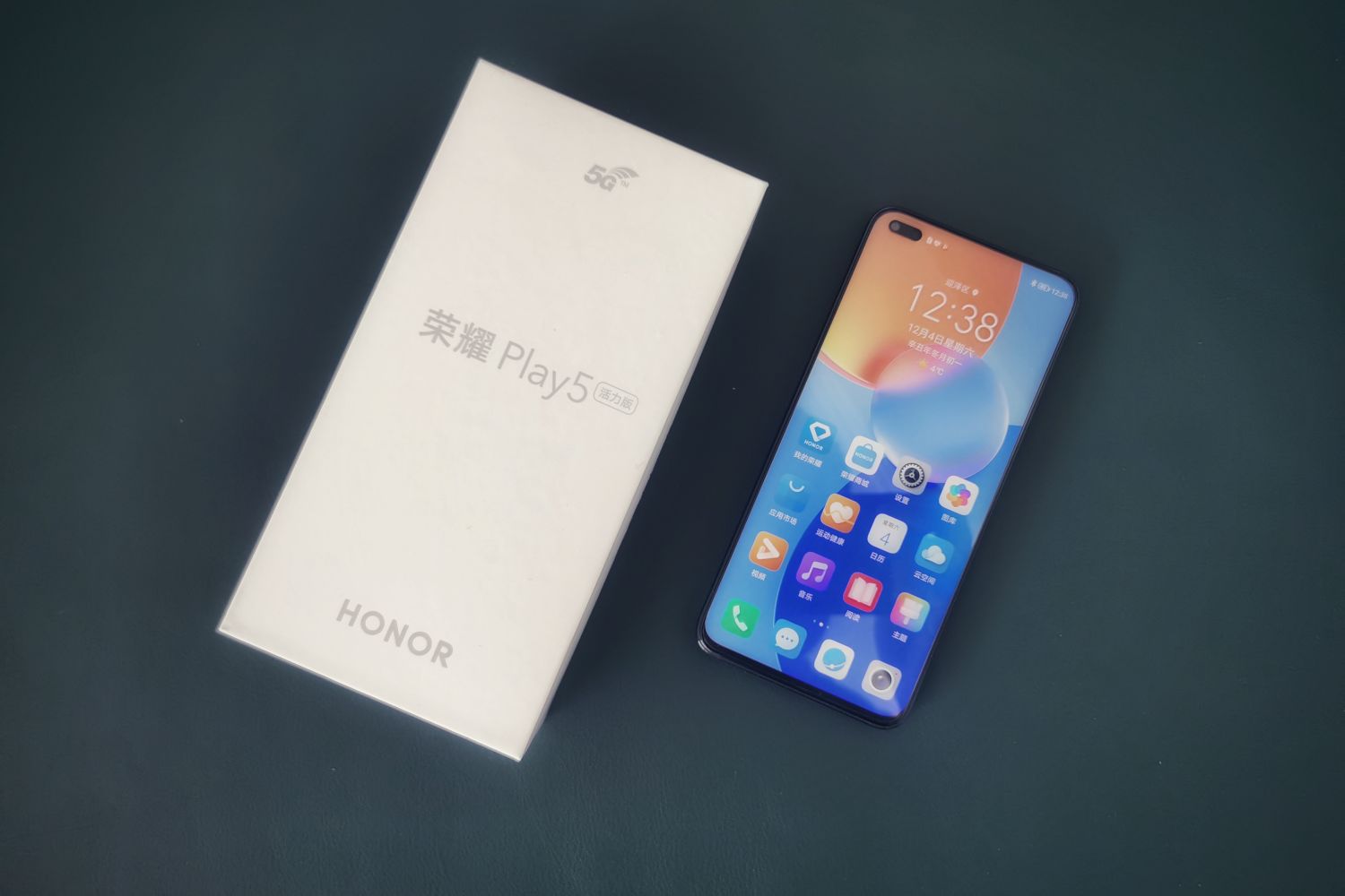 荣耀Play5活力版评测，性价比一般，体验不赖|华为荣耀_新浪新闻
