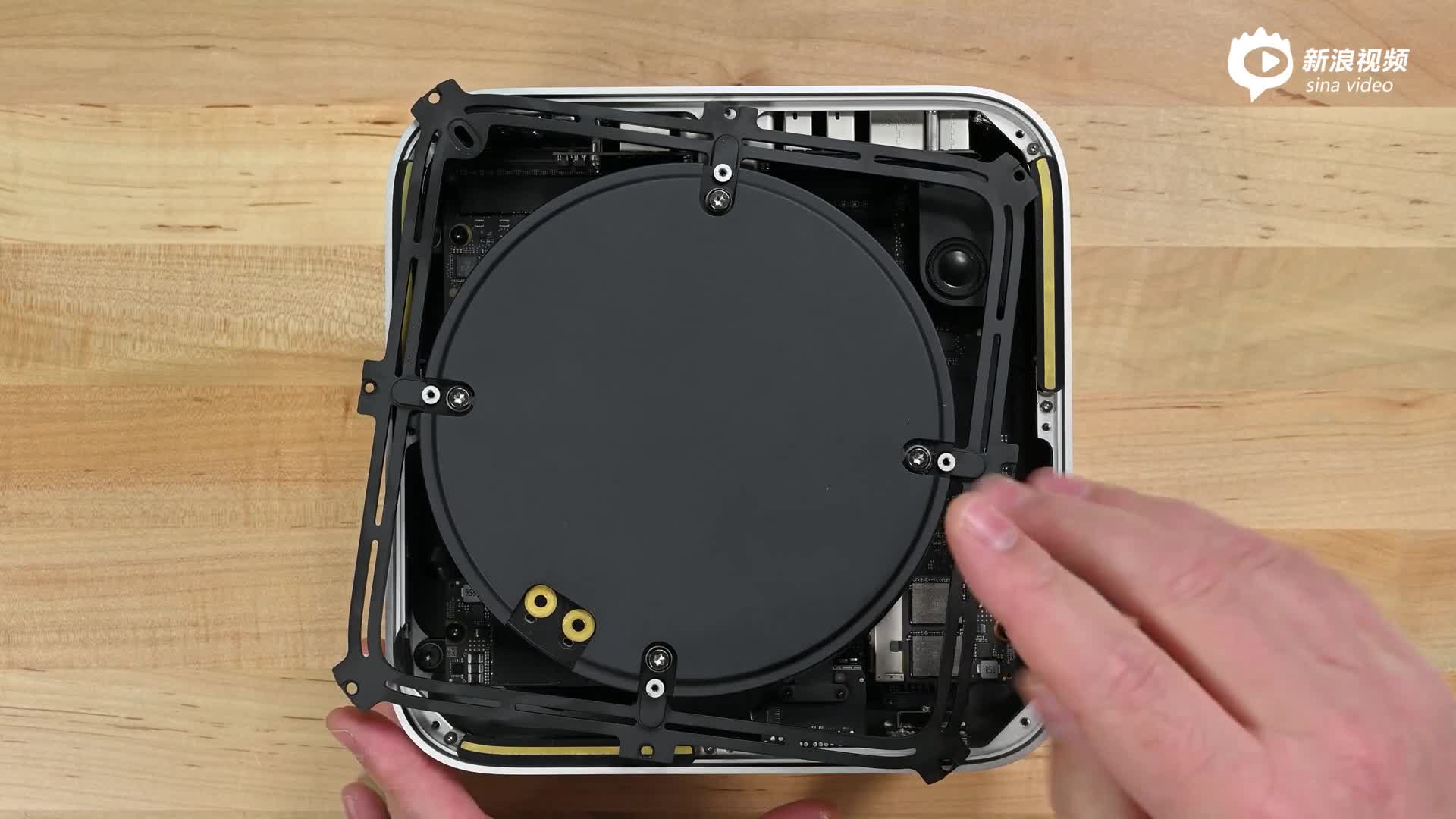 iFixit拆解Mac Studio 接口模块化易更换 但硬盘更换后无法启动_手机新浪网