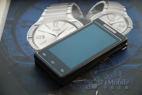 集高富帅为一身 三星双核翻盖W999评测|三星_手机新浪网