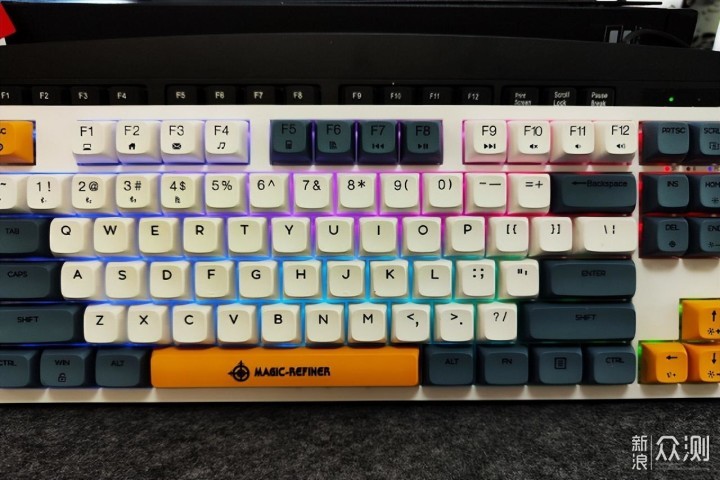 魔炼者MK29Pro机械键盘上手分享__财经头条