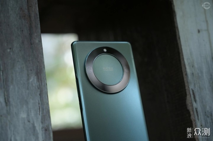 1499元起，荣耀X40超轻超薄超续航，更Mate？__财经头条