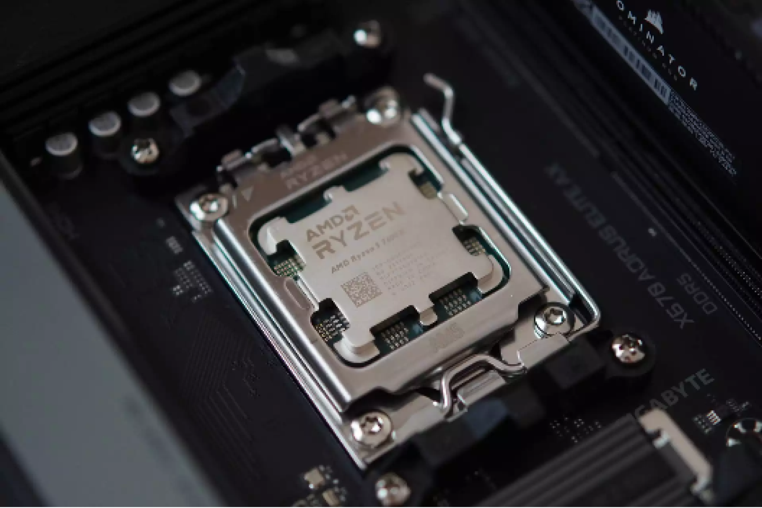 AMD 7600X性能如何？ELITE GO!AMD 7600X首发|AMD_新浪新闻