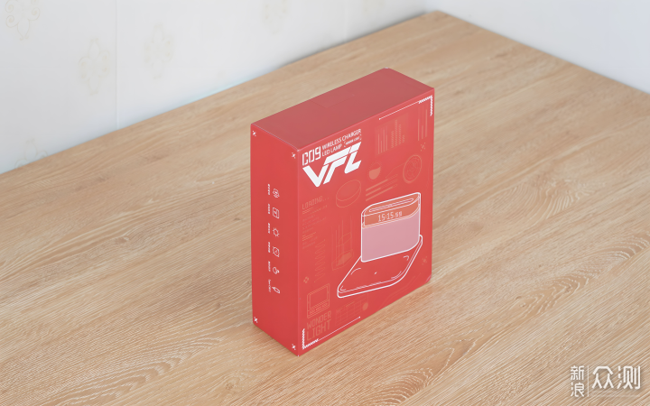 桌搭伴侶，一機多用！VFZ音色無線充氛圍燈！ - 新浪香港