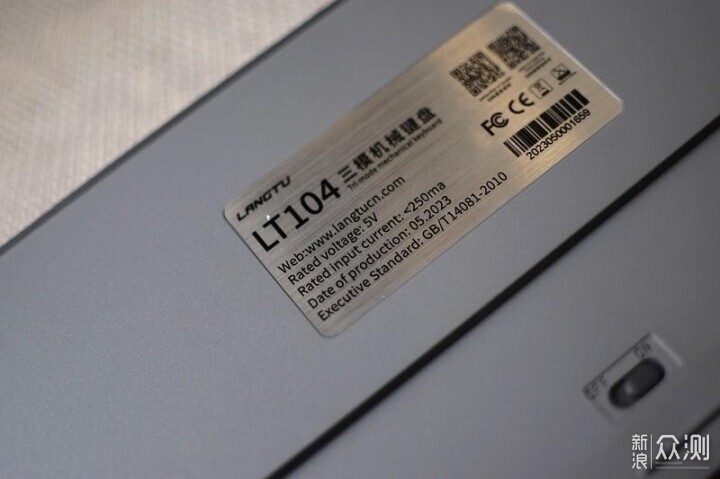 打工人的機械鍵盤福音，狼途LT104 全芯上陣 - 新浪香港