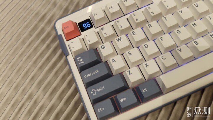 友誠不欺我！達爾優A98 master機械鍵盤果真讚 - 新浪香港