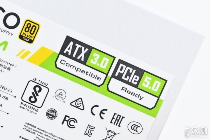 安鈦克NE1000金牌全模組電源白色版開箱 - 新浪香港