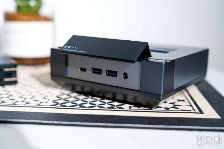 AYANEO Retro Mini PC AM02: NES經典再現！ - 新浪香港