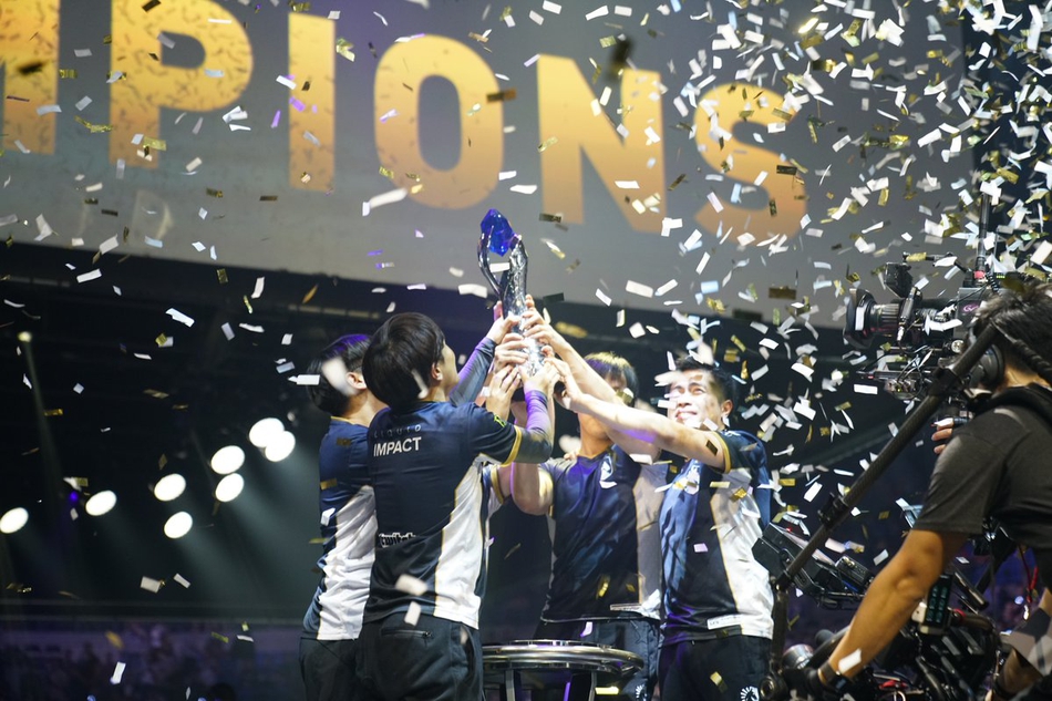 恭喜TL战队夺得LCS赛区春季赛冠军！_新浪游戏_手机新浪网