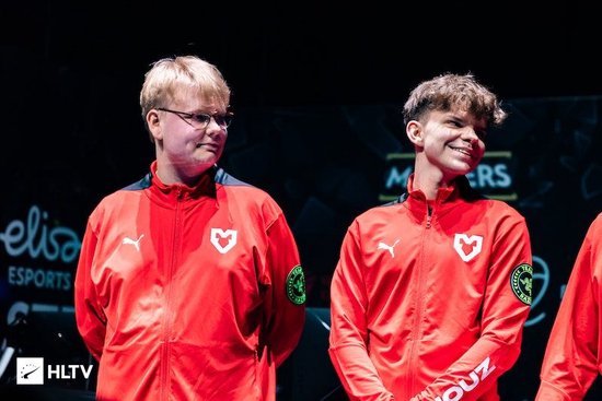 siuhy谈续约原因：我清楚队友的能力-新浪电竞_电竞赛事_直播报道_新浪电子竞技