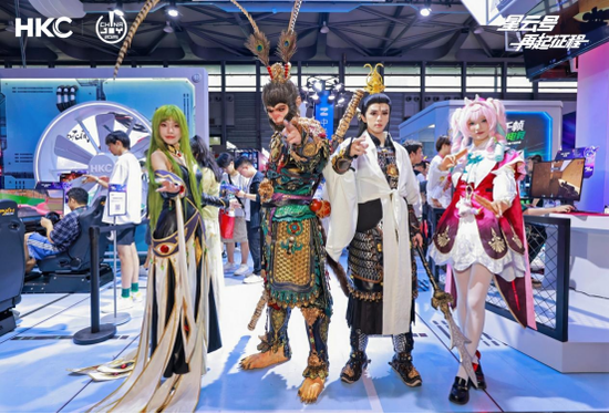 HKC星云号圆满返航 热情不散热爱相伴-新浪电竞_电竞赛事_直播报道_新浪电子竞技