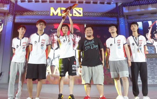 MDL冠军LGD专访：may皇TI7目标杀入前三_新浪游戏_手机新浪网