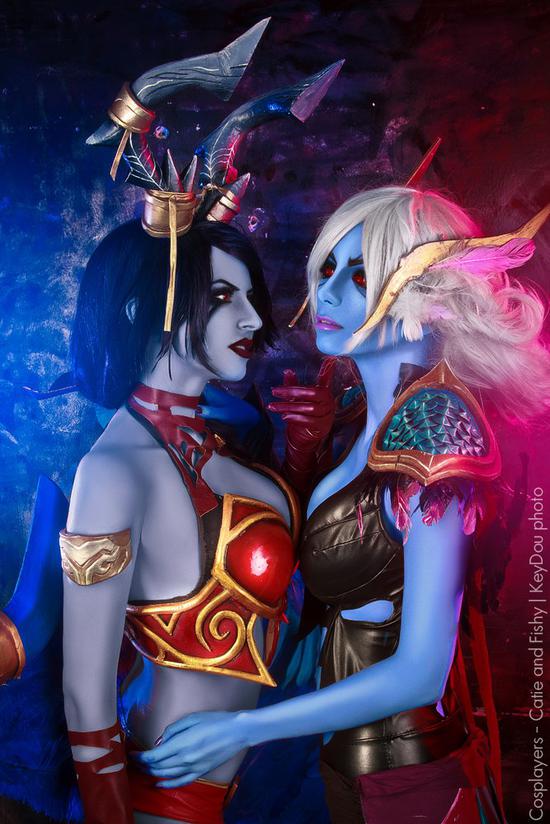 俄罗斯美女Cos《Dota2》痛苦女王 太性感让人把持不住_新浪游戏_手机新浪网