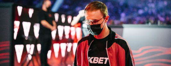 Nine：一直都在向Topson看齐_新浪游戏_手机新浪网