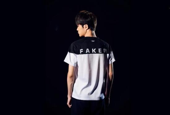 Faker为何被评为世界赛第一？大魔王仅此一人_新浪游戏_手机新浪网