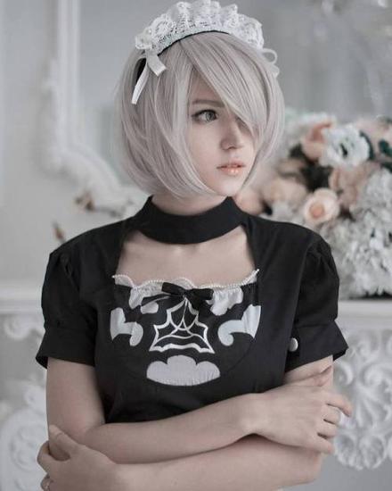 俄罗斯Coser最新的紧身装2B小姐姐Cos_新浪游戏_手机新浪网