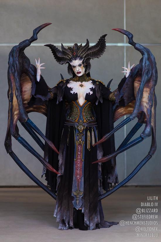 Lilith diablo 4 cosplay - atomfalo