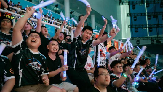 电竞北京系列赛事 | 成都AG斩获CFPL S22夏季赛总冠军，第十一冠王朝屹立不倒-新浪电竞_电竞赛事_直播报道_新浪电子竞技