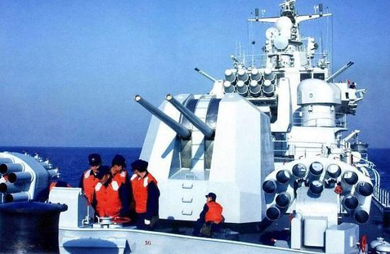 我军神盾舰1分钟可打1.2吨炮弹 火力堪比一个重炮营|海军|舰炮_新浪军事_新浪网