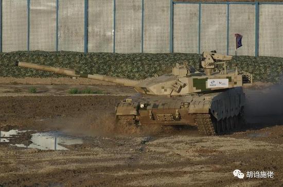 96B坦克还有多大改进潜力 空间有限加个显示屏都难_手机新浪网