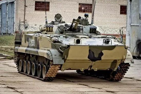 中国仿制俄方的04A步战车 为何运用越来越像美军了_手机新浪网