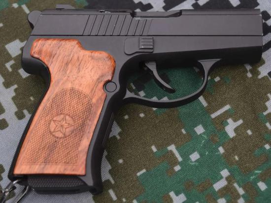 中国高级军官专用QSZ11式 为何被称为"最丑"手枪？|中国|飞行员_新浪军事_新浪网