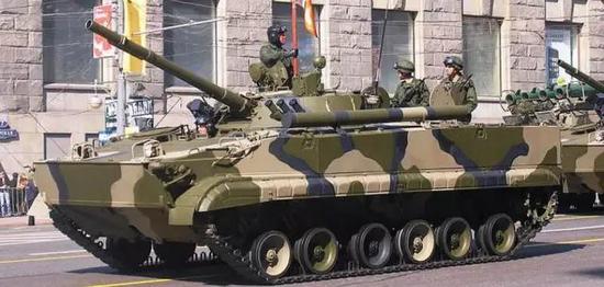 我军ZBD-04A战车将出战国际军事竞赛 俄军或将被碾压_手机新浪网