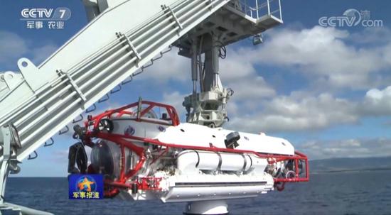 详解中俄军演我军LR7深潜救援器 究竟如何救援潜艇|中国|深潜救生艇|海军_新浪军事_新浪网