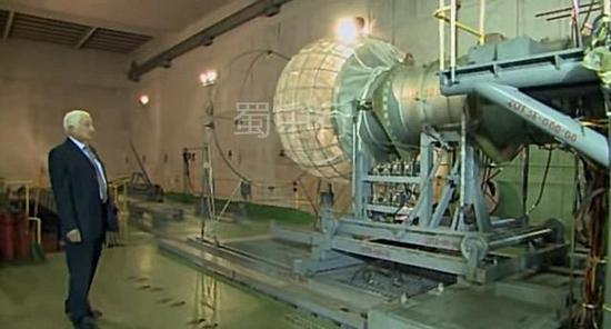 俄专家：发动机开发是最重要机密 比搞核武器还困难|俄罗斯|发动机|苏57_新浪军事_新浪网