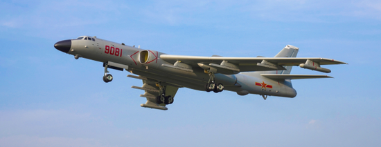 美媒：中国空军轰6K模拟攻击关岛 是警告还是威胁|中国_新浪军事_新浪网