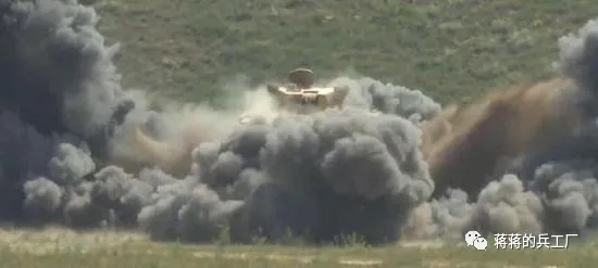 马里军队接收中国VN2C防雷装甲车 可抗8千克爆炸物|马里|中国|装甲车_新浪军事_新浪网