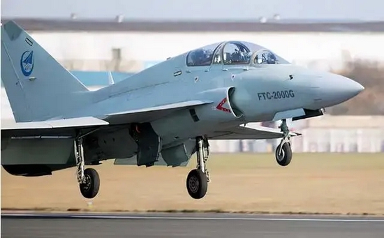 FTC2000G战机再升级 "最强米格21"加装敌我识别天线|山鹰|FTC2000G_新浪军事_新浪网