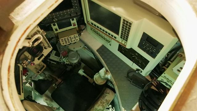 显示屏都是国际领先！中国造VT4坦克驾驶舱细节曝光